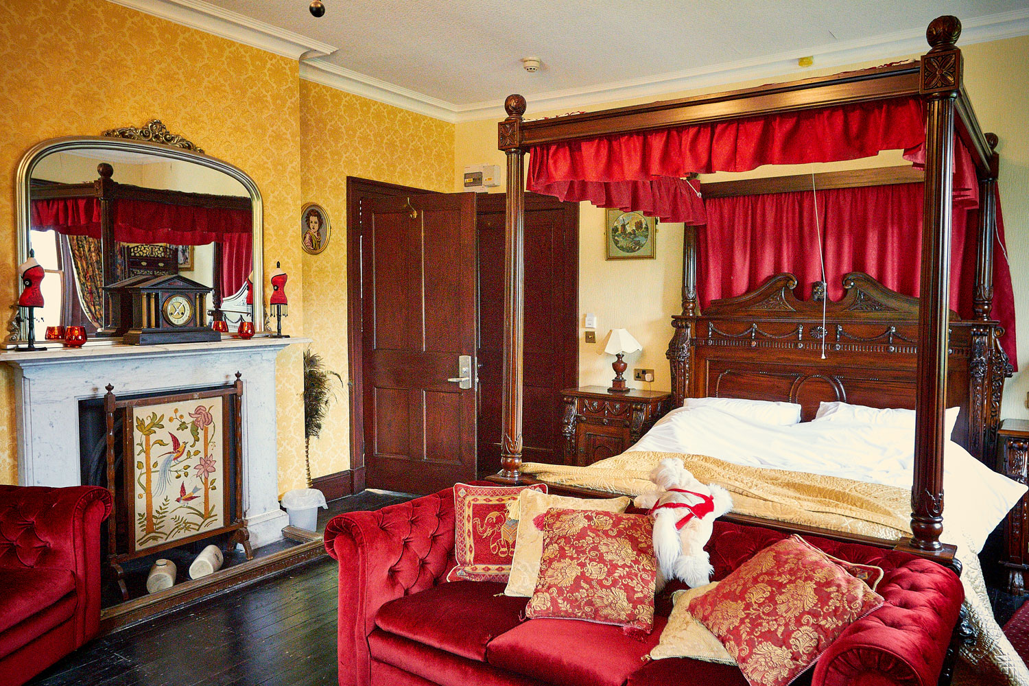 Eriviat Hall, Denbigh - Wedding Photographer - Chris Morse Photography